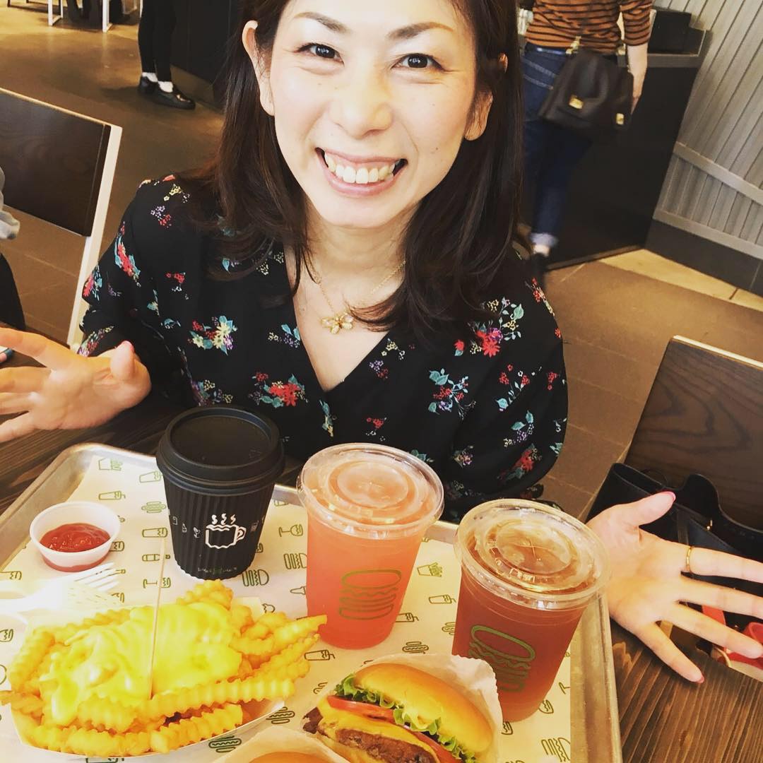 じゅんじゅんプロフィール画像 JJ-profile | ヨガジェネレーション yogageneration